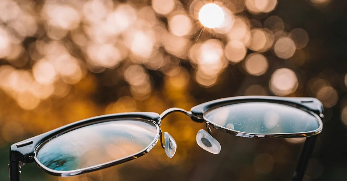 Comment choisir entre les verres progressifs Nikon ou Essilor pour vos ...